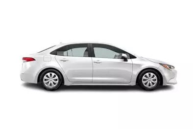 Standard vs Full-Size Car in Iceland: Which is Best for you?