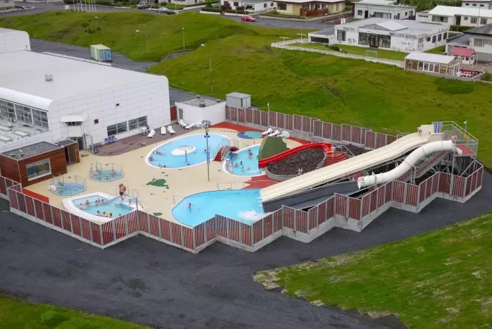 Icelandic Pool Culture: Rules, Tips, and best pools in Iceland