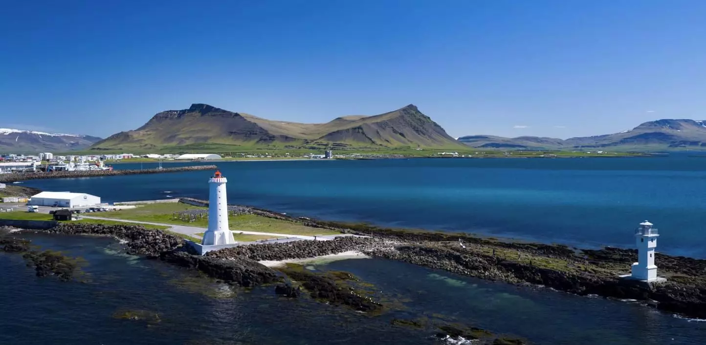 Top Iceland Lighthouses in Iceland you shouldn’t miss