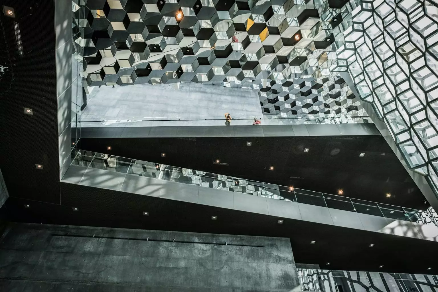 Guide to Harpa Concert Hall: Reykjavik’s Cultural Hub